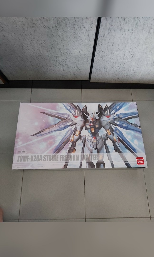 Daban MB Strike Freedom Gundam, Hobbies & Toys, Toys & Games on Carousell