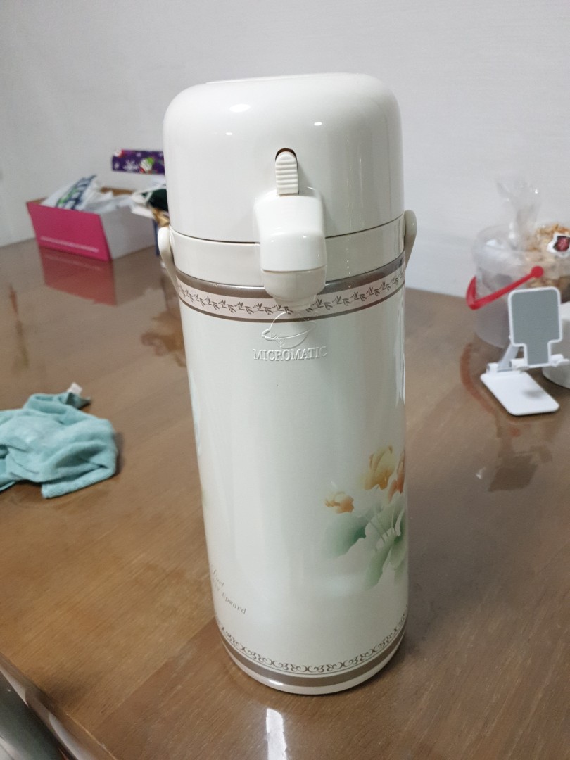 Hot Water Flask 2.5 litres, TV & Home Appliances, Kitchen Appliances ...