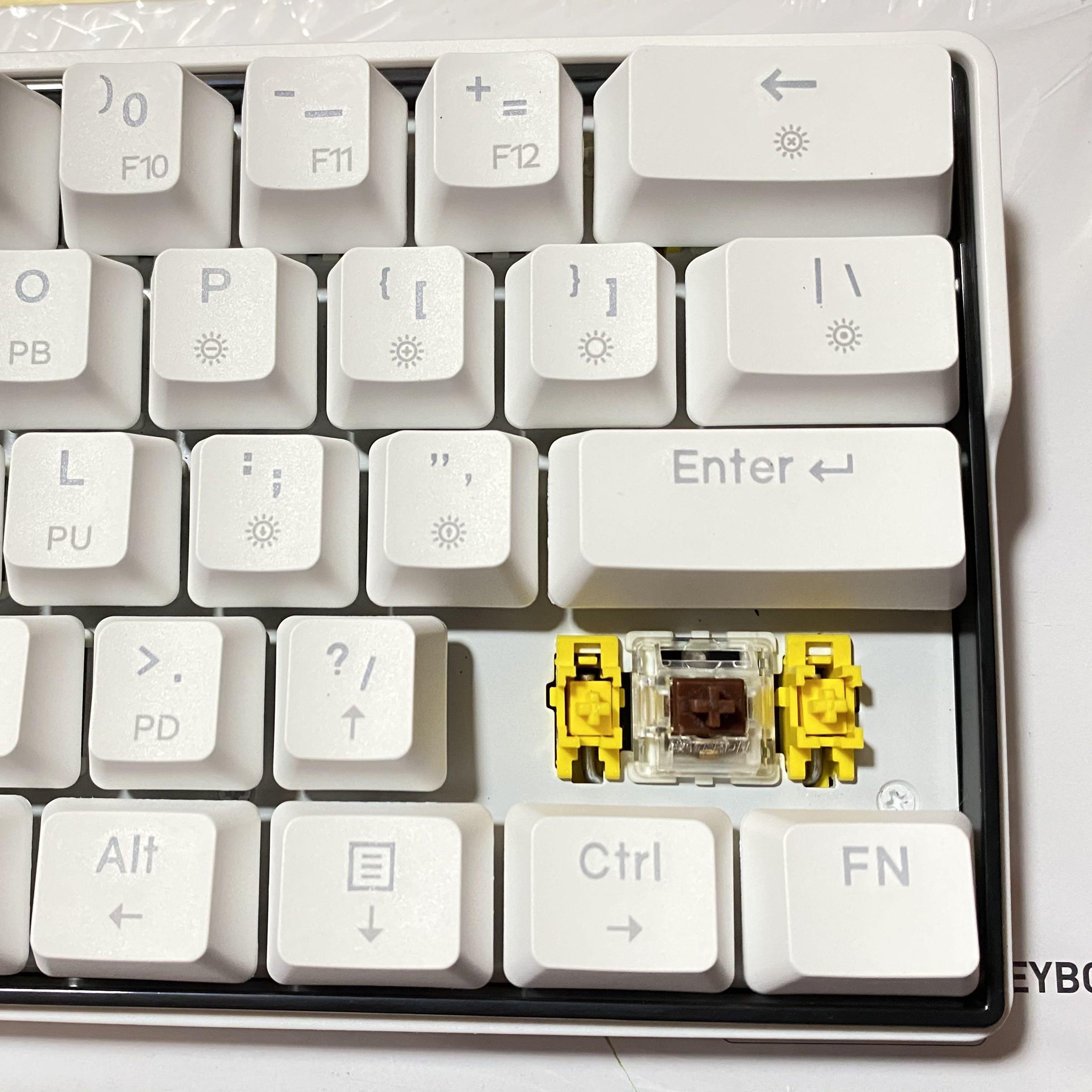 Kemove 61 Snowfox 60% Mechanical Keyboard, Computers & Tech, Parts ...
