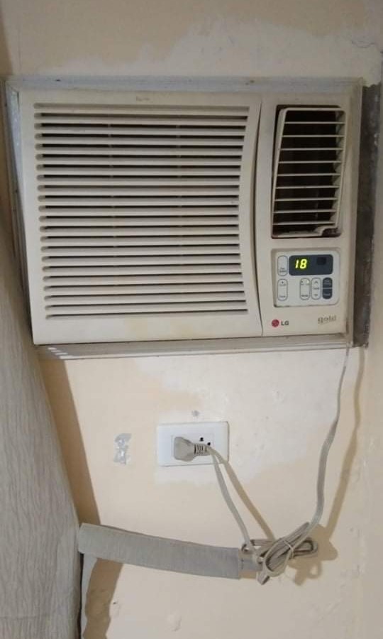 LG Gold 1HP Aircon, TV & Home Appliances, Air Conditioning and Heating ...