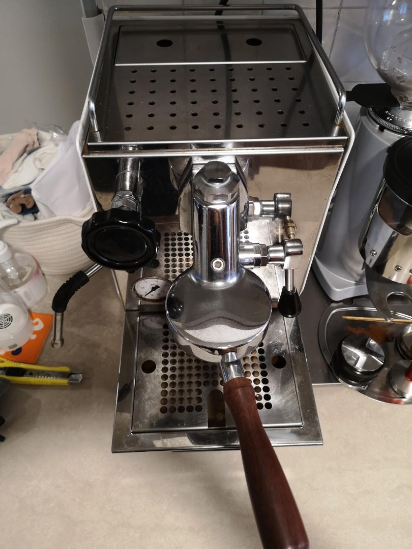 Sab Alice E61 Espresso coffee machine + fiorenzato f4 grinder, TV ...
