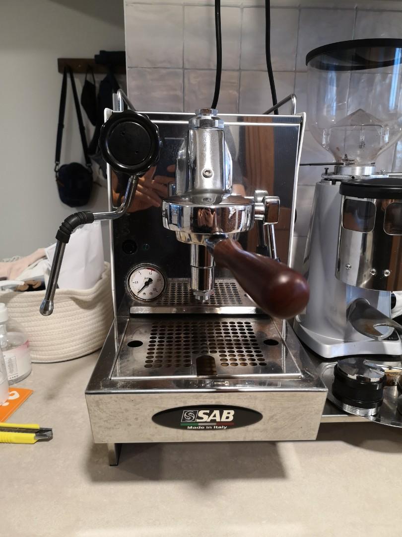 Sab Alice E61 Espresso coffee machine + fiorenzato f4 grinder, TV ...