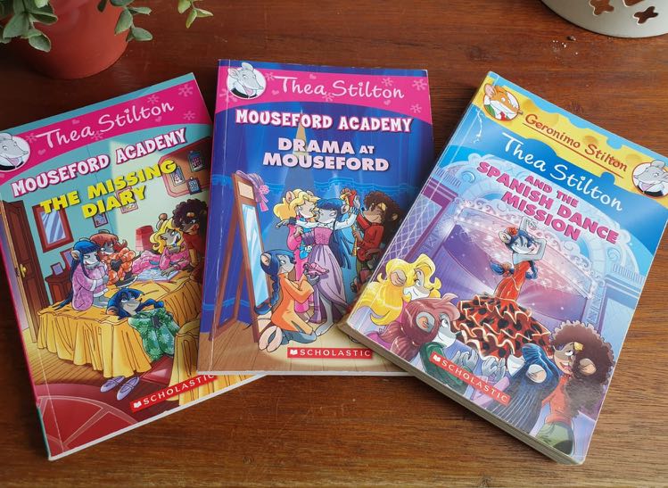 Thea Stilton Collection of Books #2, Hobbies & Toys, Books & Magazines ...