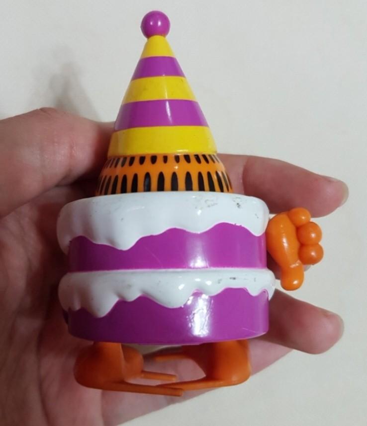 Vintage 1990s Playmates Wind-Up Toy: Grumpy Party Pooper Garfield ...