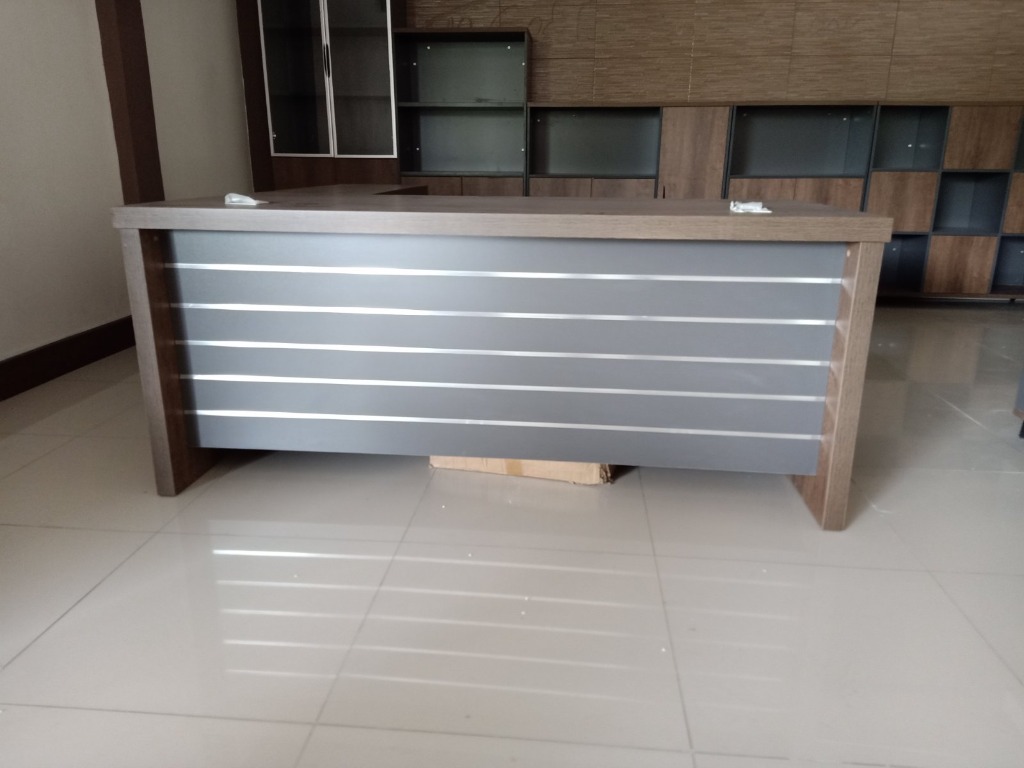 AFFORDABLE RECEPTIONAL COUNTER OFFICE TABLE OFFICE PARTITIONS ...