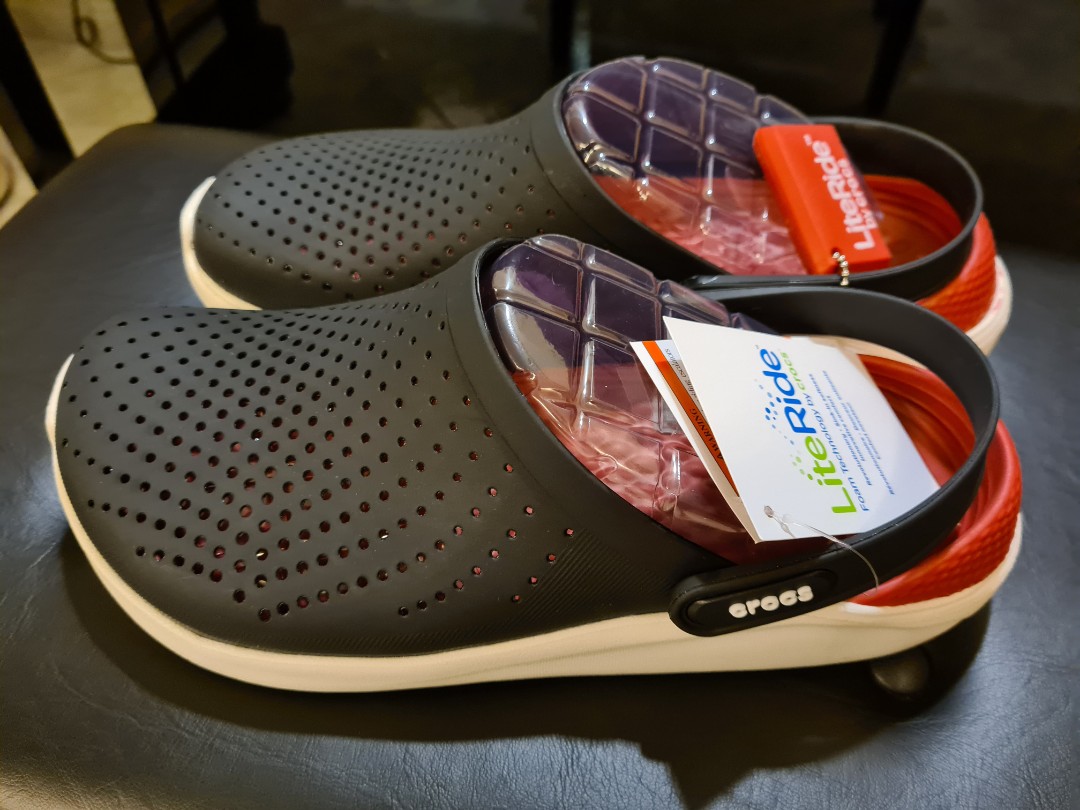 Crocs literide clogs, Men's Fashion, Footwear, Flipflops and Slides on ...