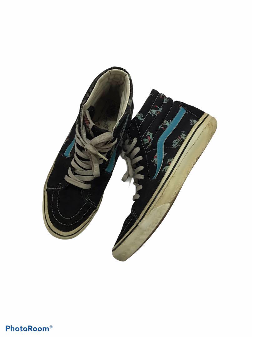 Vintage Hi cut Vans x Santa Cruz (Jim Phillips) x Beams, Men's Fashion ...