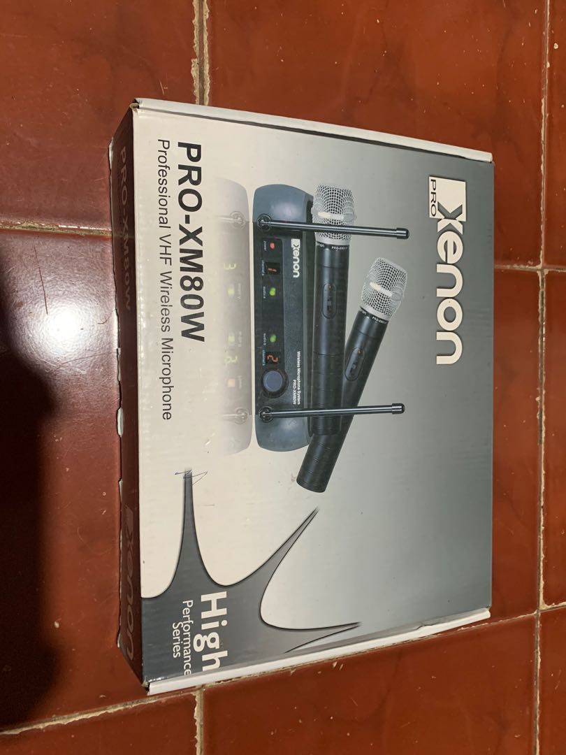 Xenon VHF Wireless Microphone, Audio, Microphones on Carousell