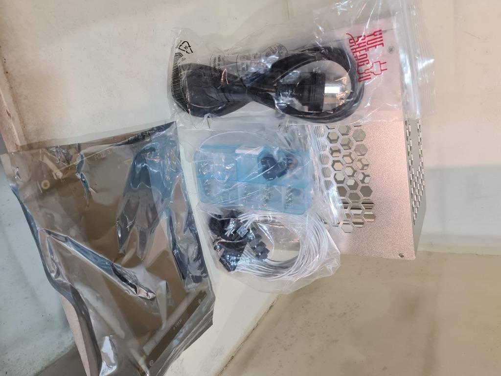 5L SFF Case Full Size GPU YTC M69v3 + 480W SGPC K39 Velka 5, Computers ...