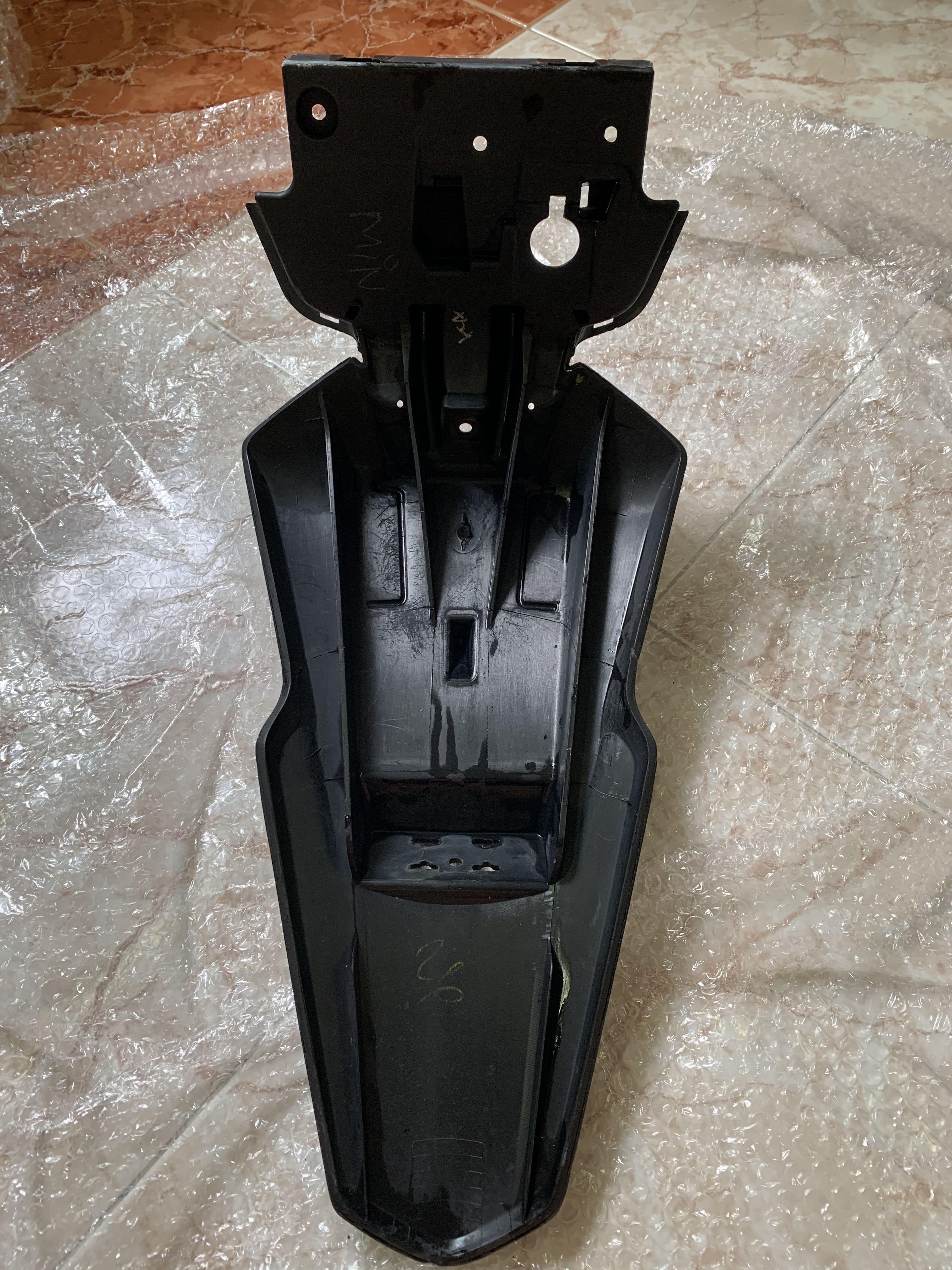 Aerox Carbon Rear Fender, Motorcycles, Motorcycle Accessories on Carousell