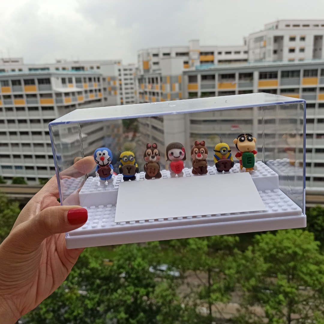 Doraemon Minion Lil Bean Chip and Dale Crayon Shin Chan Display ...