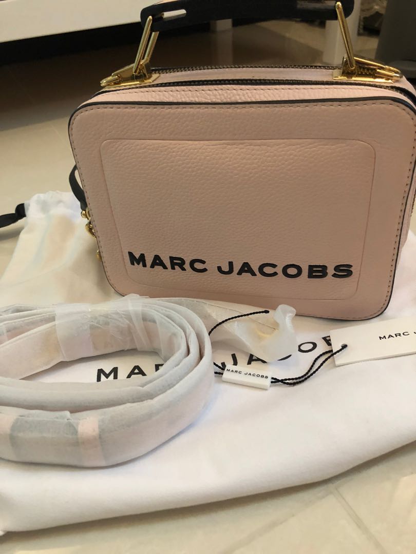Marc Jacobs mini box bag, Luxury, Bags & Wallets on Carousell