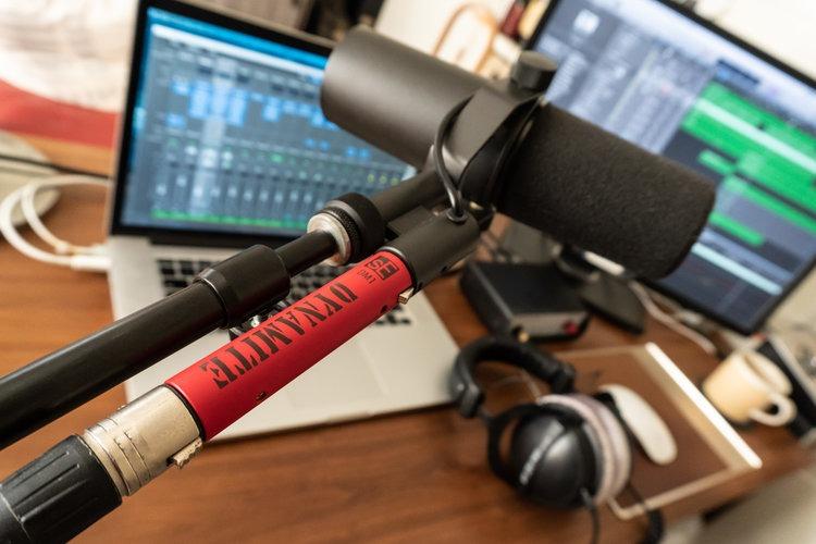 sE Electronics DM1 Dynamite 1-Channel Microphone Active Inline Preamp ...