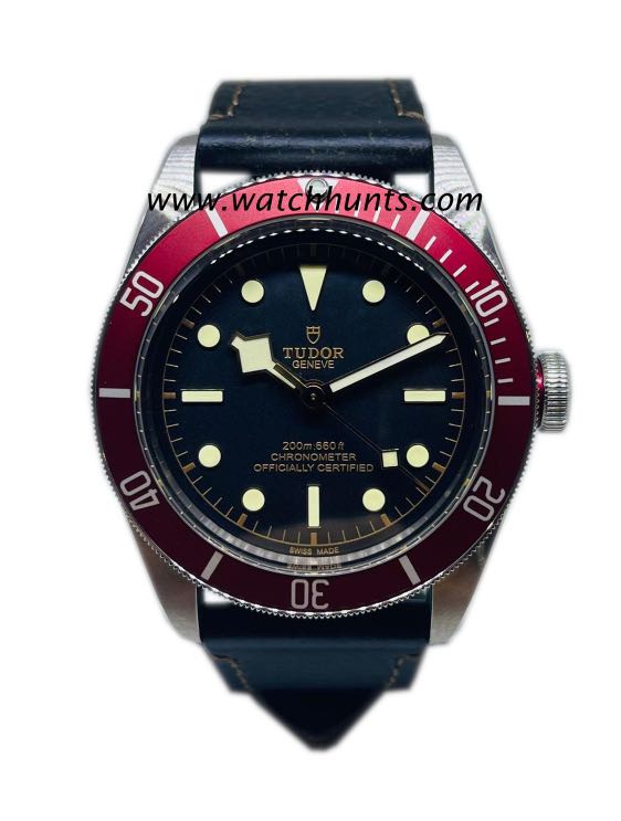 Tudor Black Bay Red, Men's Fashion, Watches on Carousell