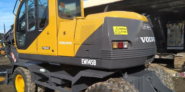 Volvo wheel backhoe, Commercial & Industrial, Construction Tools ...