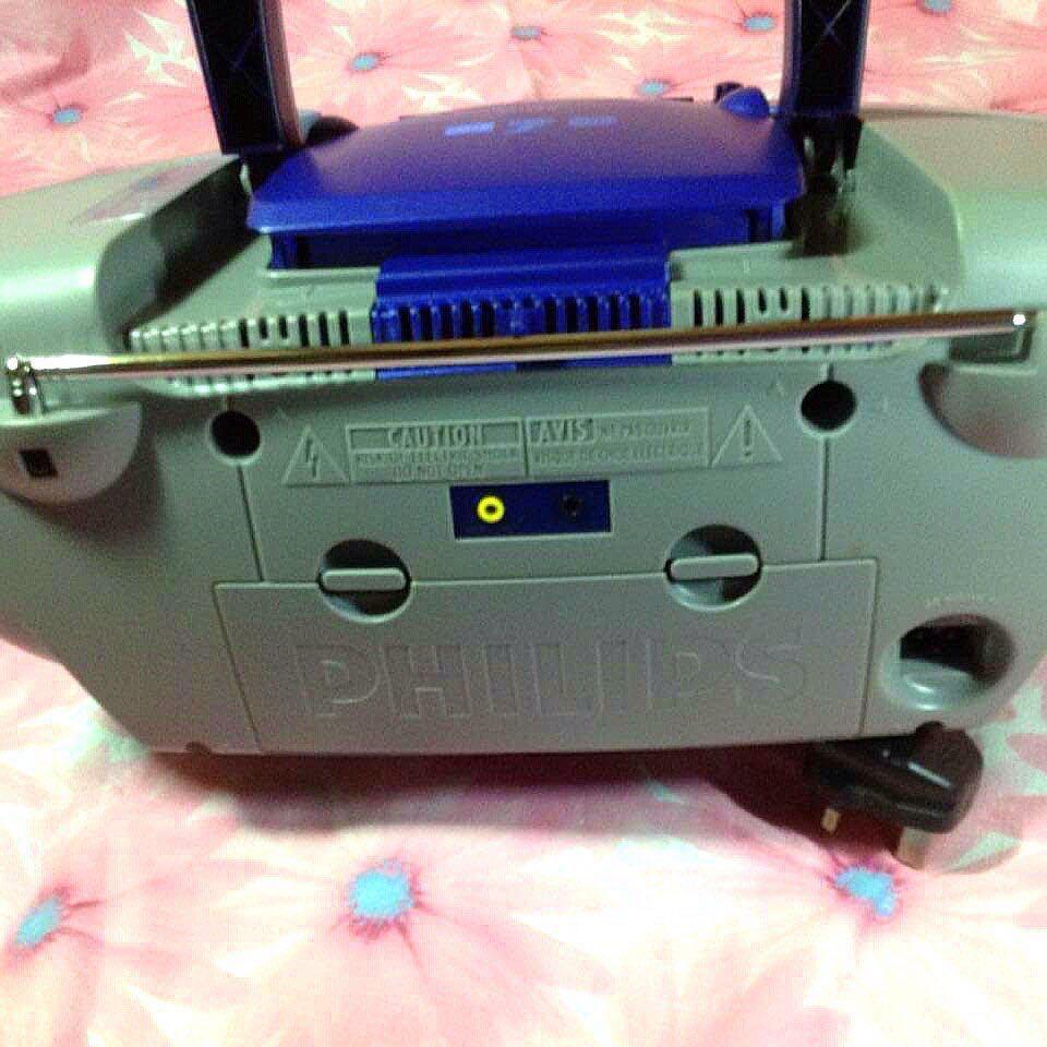 Philips 手提CD/VCD播放機 卡式 收音機 #飛利浦, 音響器材, 音樂播放裝置 MP3及CD Player - Carousell
