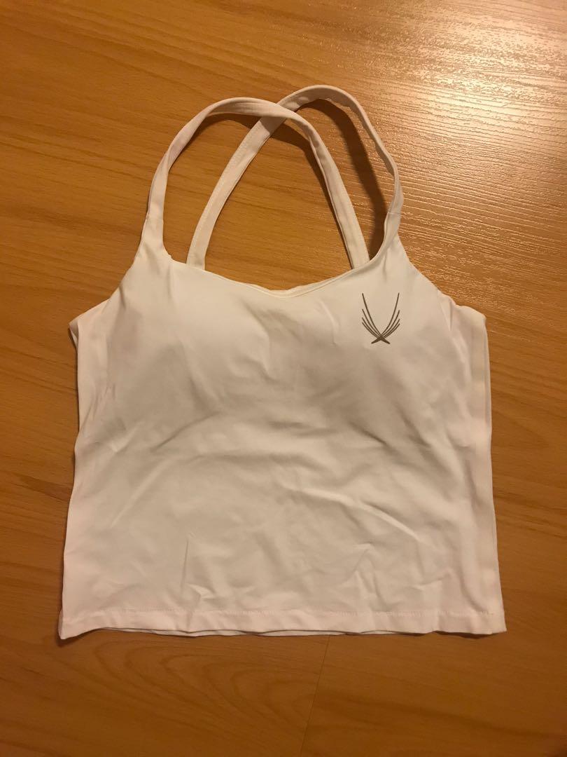 London Lucas Hugh white tank, Men's Fashion, Activewear on Carousell