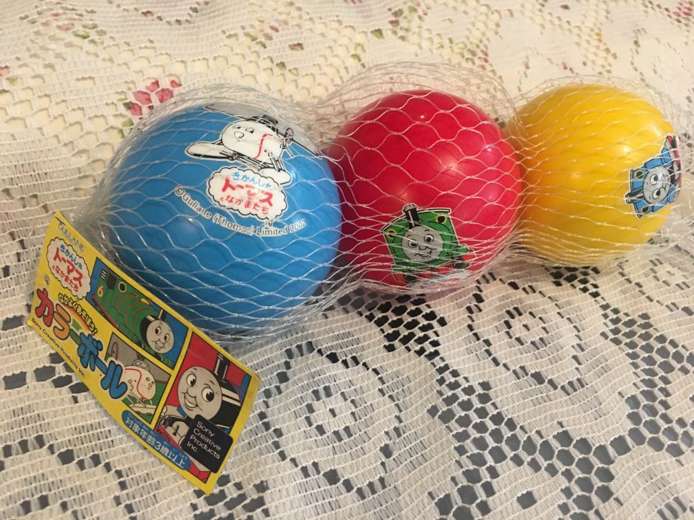 Thomas and Friends baby balls set 珍藏版, 興趣及遊戲, 旅行, 旅遊 - 旅行必需品及用品 - Carousell