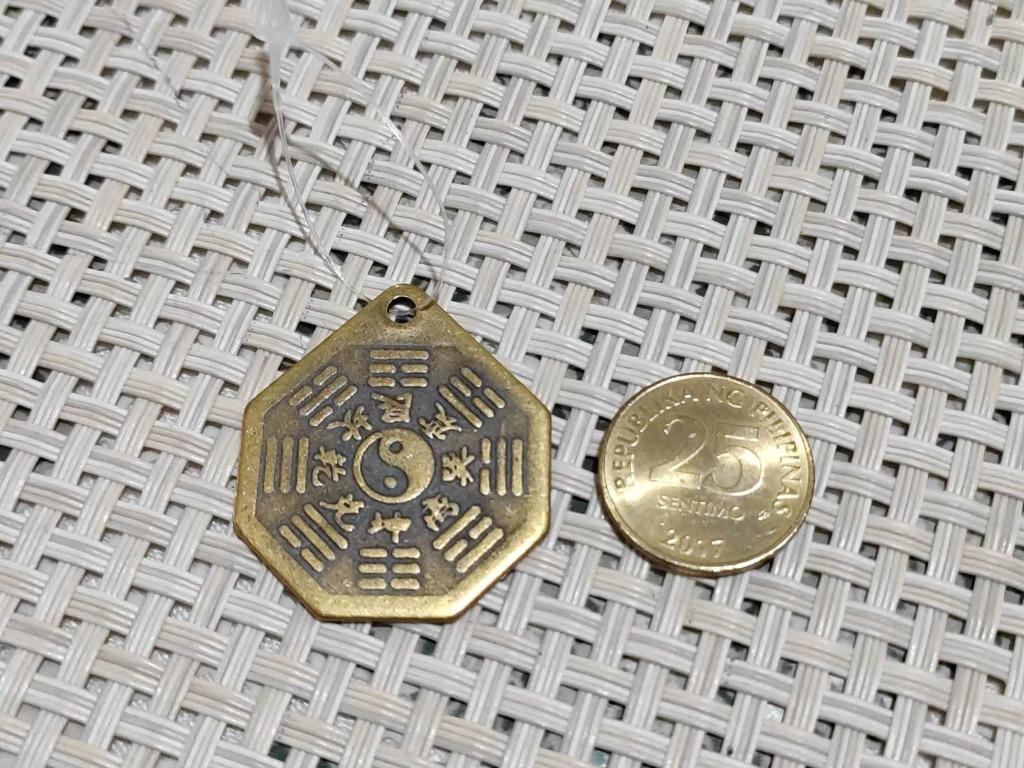 *Good luck* Bagua Trigram Yin and Yang Metal / wallet or bag charm ...
