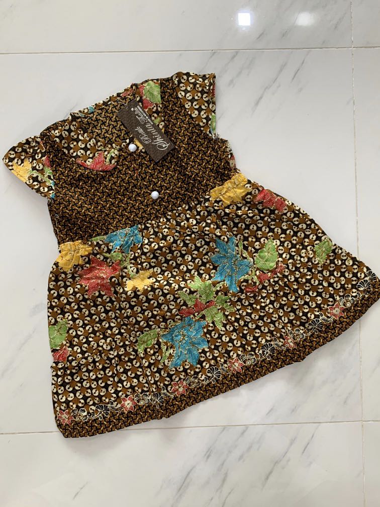 4 yo Mikha Girl Batik Dress, Babies & Kids, Babies & Kids Fashion on ...