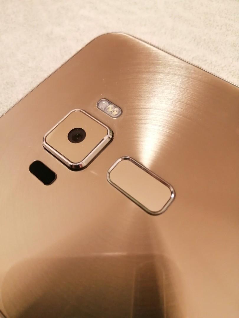 Asus 華碩 原旗艦機 Old flagship model, 手提電話, 手機, Android 安卓手機, Asus 華碩 ...