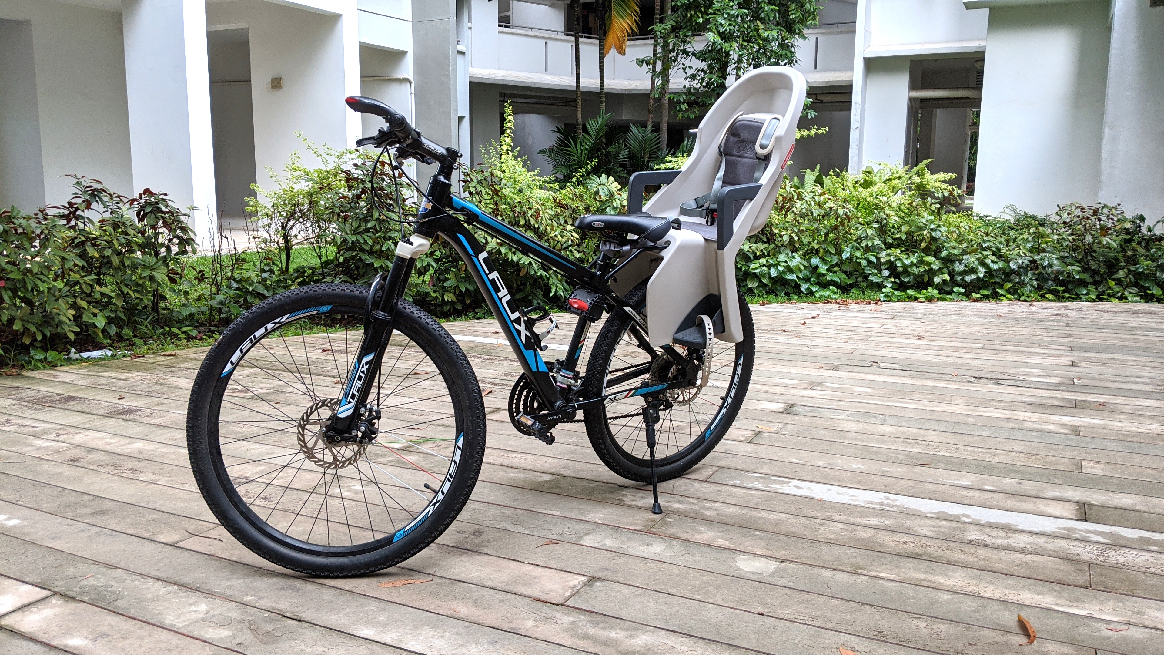 Laux mountain bike bicycle with child seat, Bicycles & PMDs, Bicycles ...