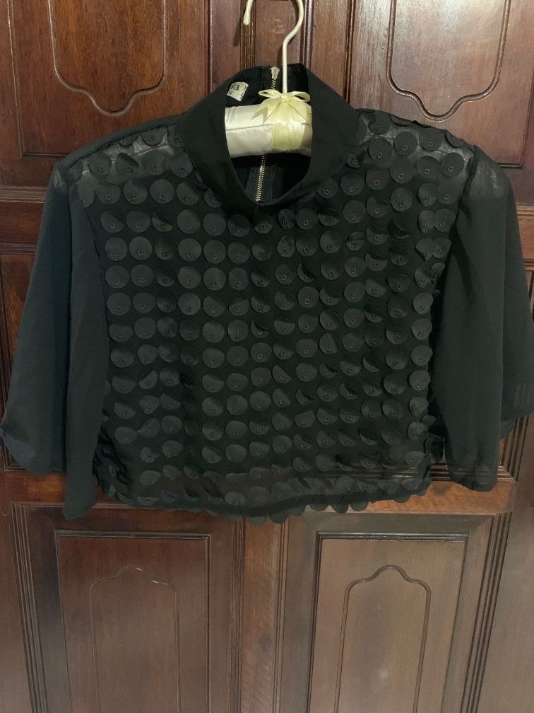 Translucent black crop top, Women's Fashion, Tops, Sleeveless on Carousell