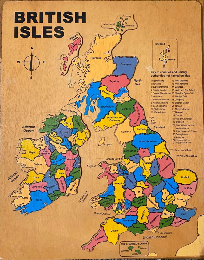 Wooden Jigsaw Map of UK, Hobbies & Toys, Toys & Games on Carousell