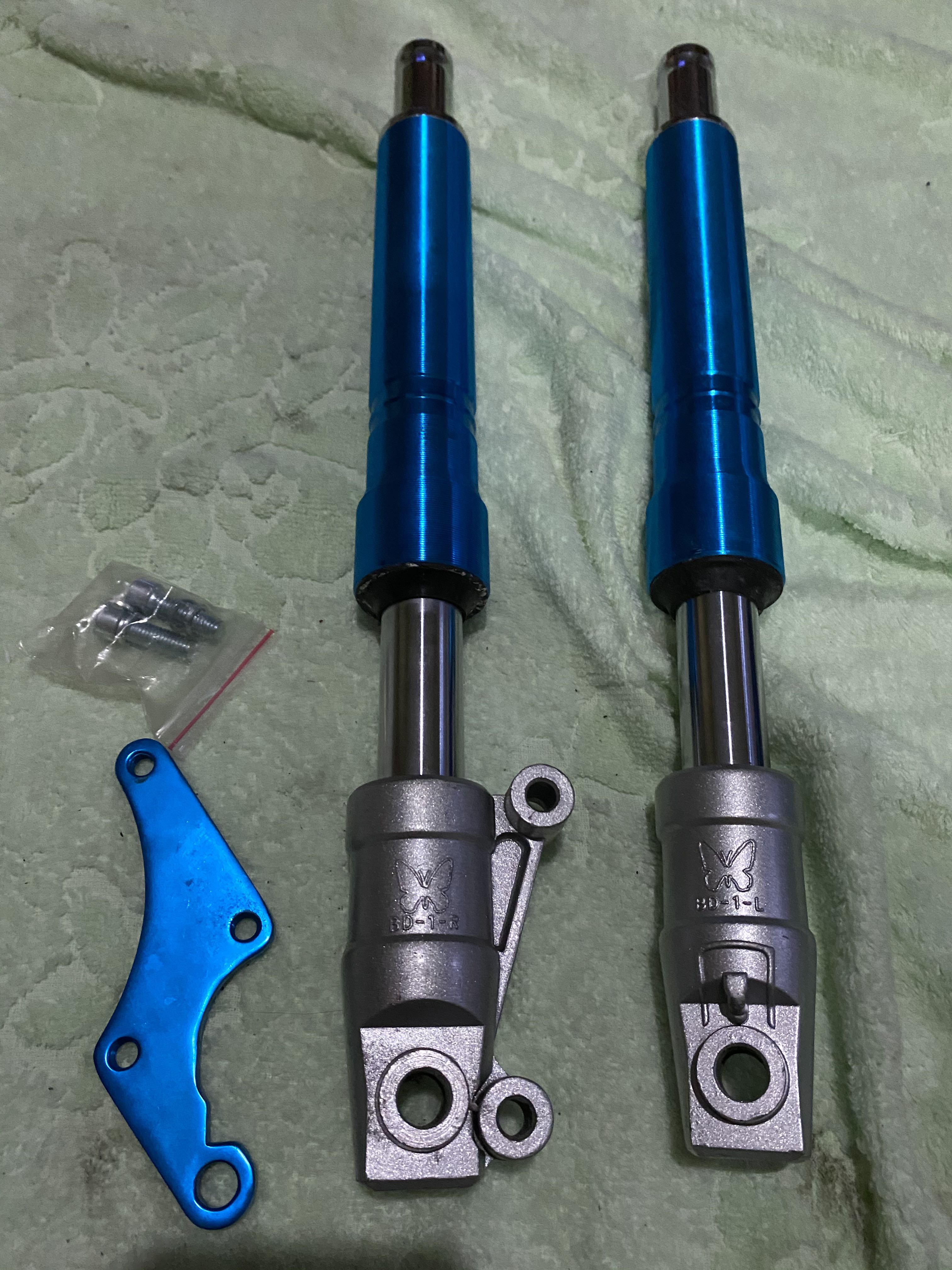 Honda wave inverted fork, Motorcycles, Motorcycle Accessories on Carousell
