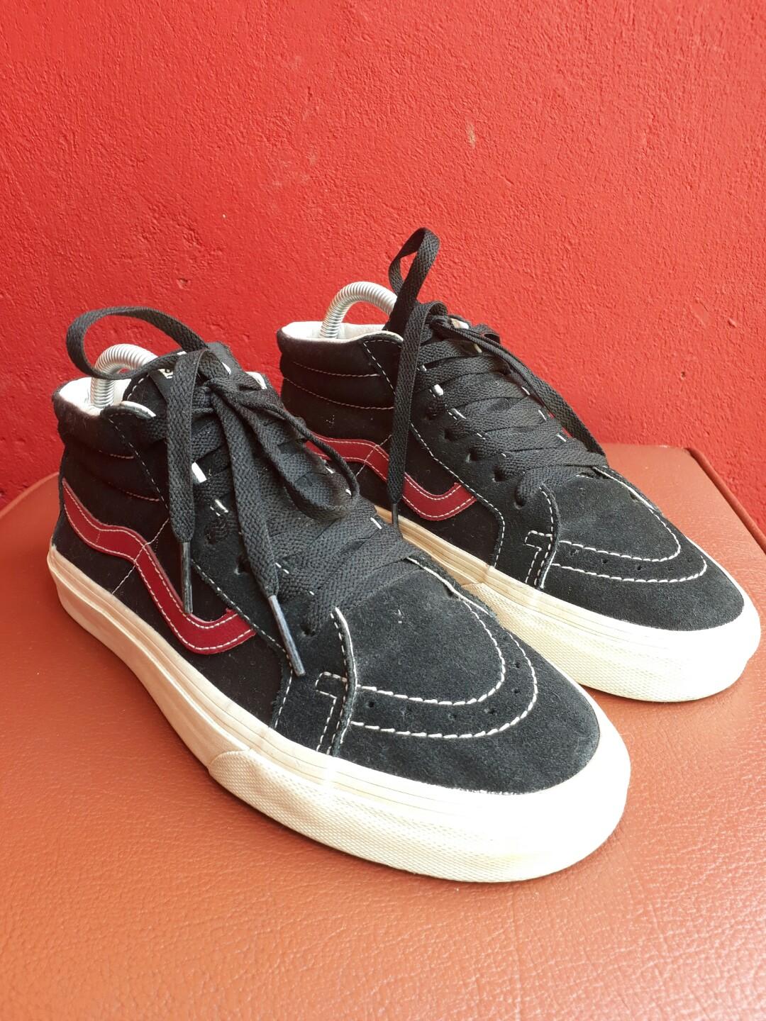 Vans Mid Cut Shoes, Women's Fashion, Footwear, Sneakers on Carousell