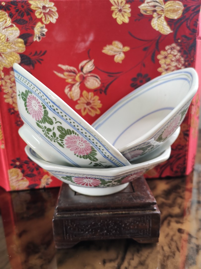 vintage laksa bowl 3pcs, Furniture & Home Living, Home Decor, Vases ...