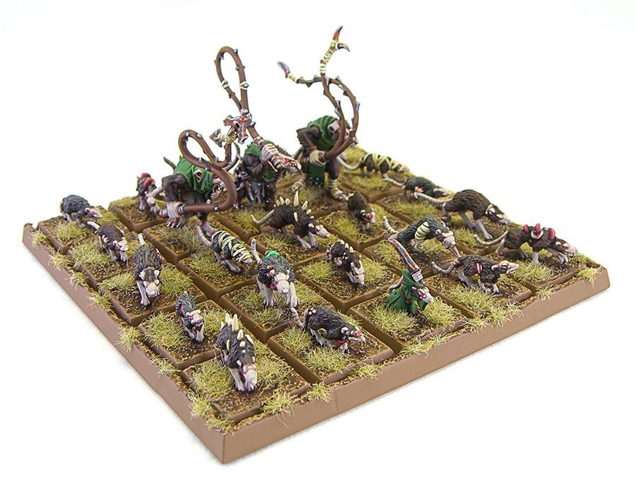 Warhammer - Skaven - Packmaster & Giant rats, Hobbies & Toys, Toys ...