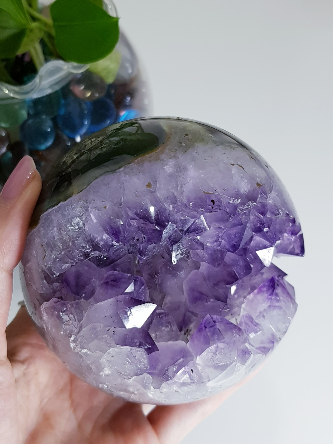 Amethyst open mouth smile crystal ball 开口笑水晶球. White crystal layers ...