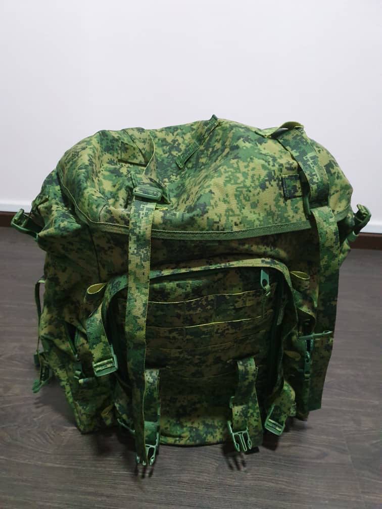 Army Field Bag, Men's Fashion, Bags, Backpacks on Carousell