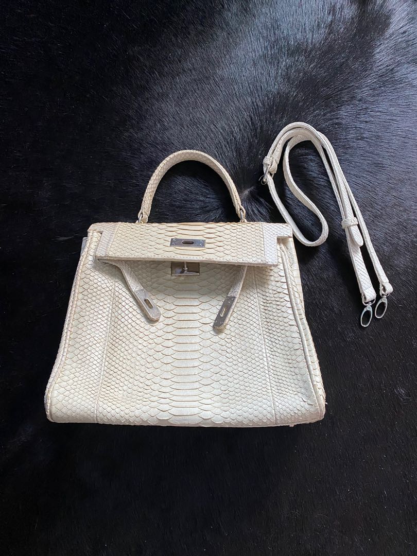 Kelly 28 Python Skin, Women's Fashion, Bags & Wallets, Cross-body Bags ...