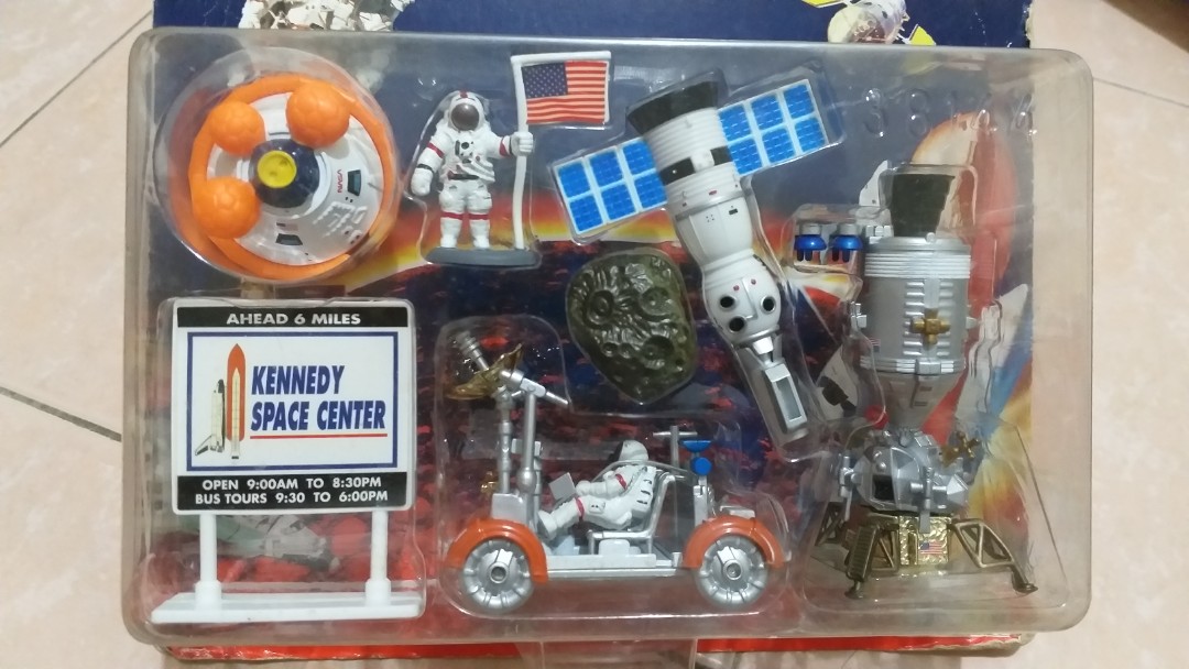 Realtoy NASA Space Exploration Set, Hobbies & Toys, Toys & Games on ...