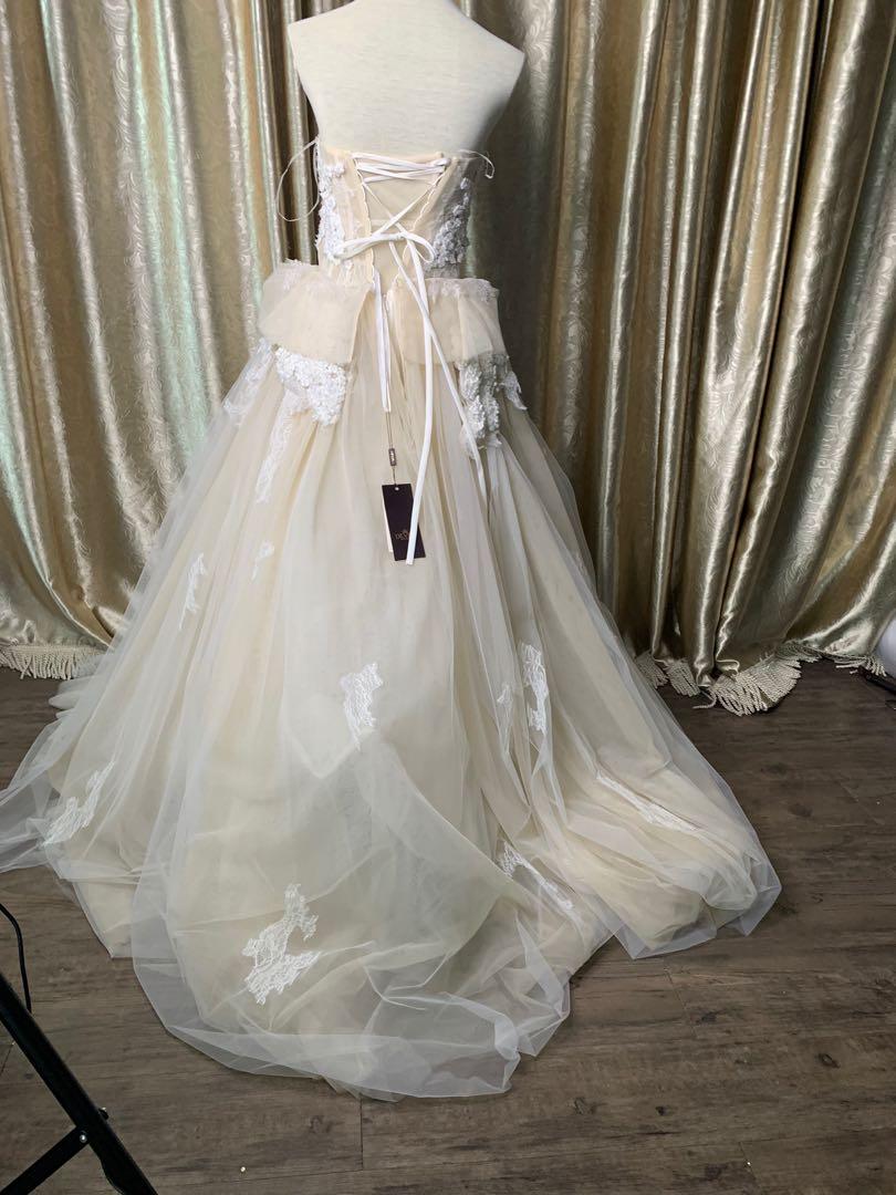 Wedding Gown, Women's Fashion, Dresses & Sets, Evening Dresses & Gowns ...