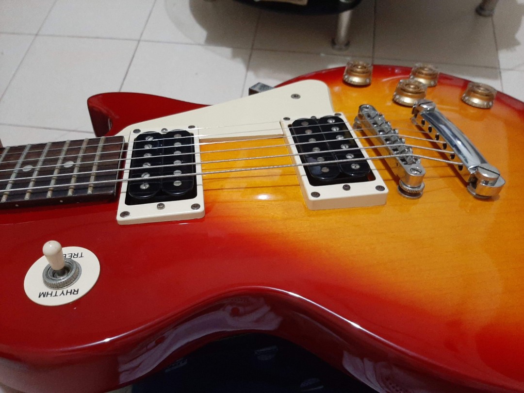 Epiphone LP100, Hobbies & Toys, Music & Media, CDs & DVDs on Carousell