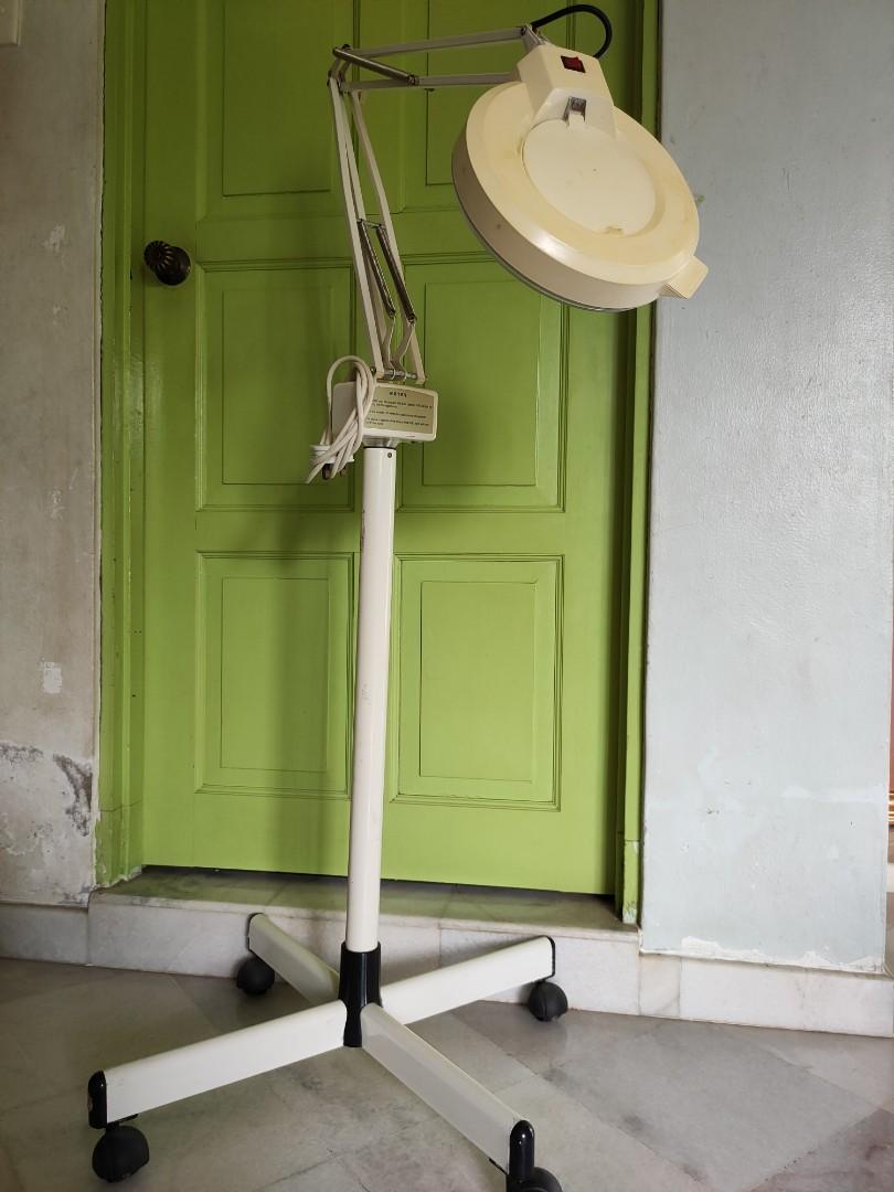 Facial lamp, Beauty & Personal Care, Face, Face Care on Carousell