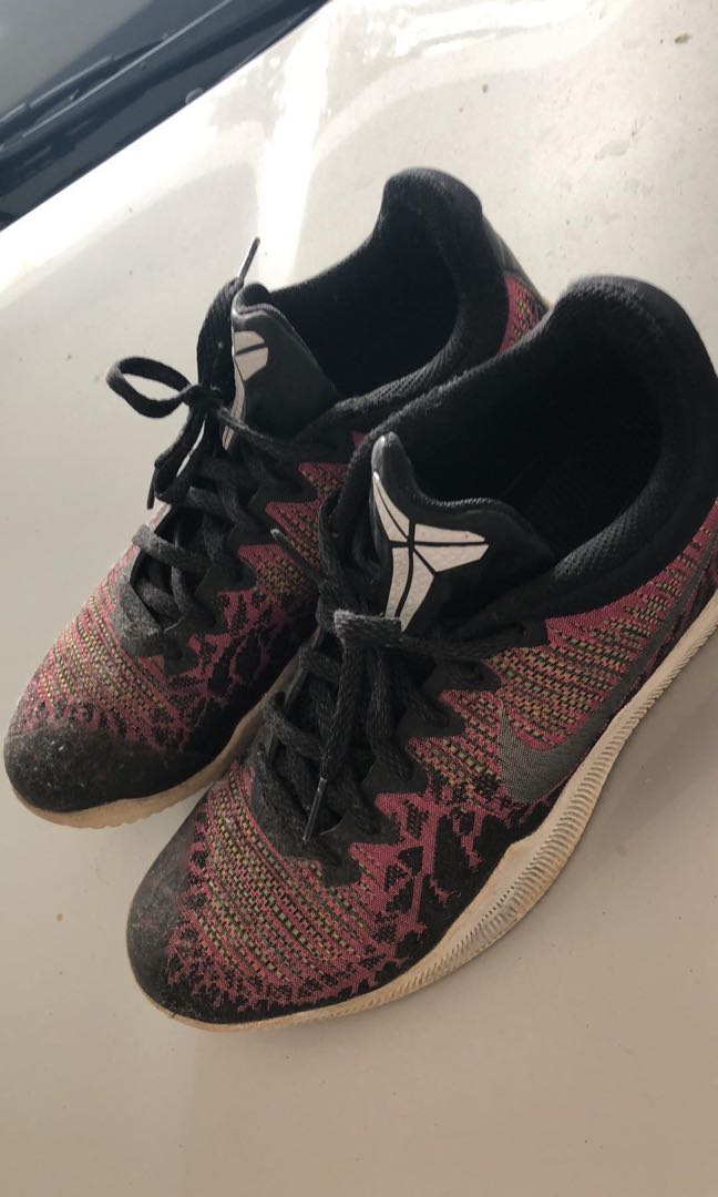 Mamba rage, Men's Fashion, Footwear, Slippers & Slides on Carousell