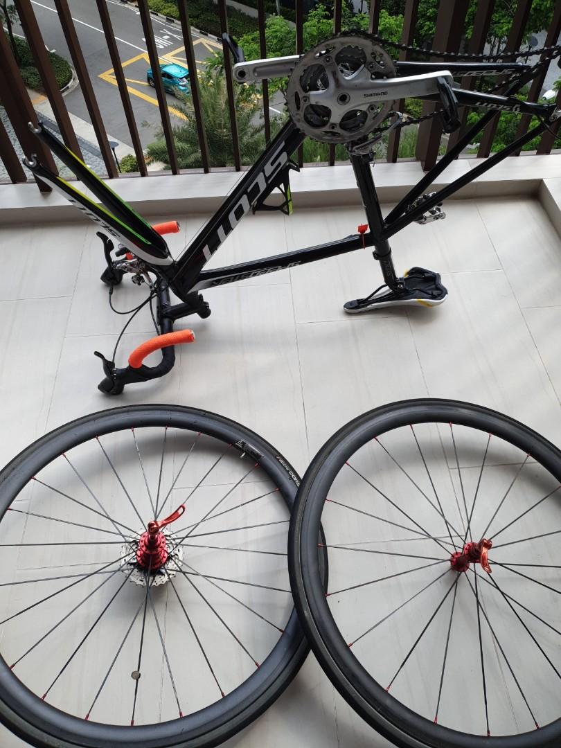 Scott road bike with carbon wheels, Sports Equipment, Bicycles & Parts ...