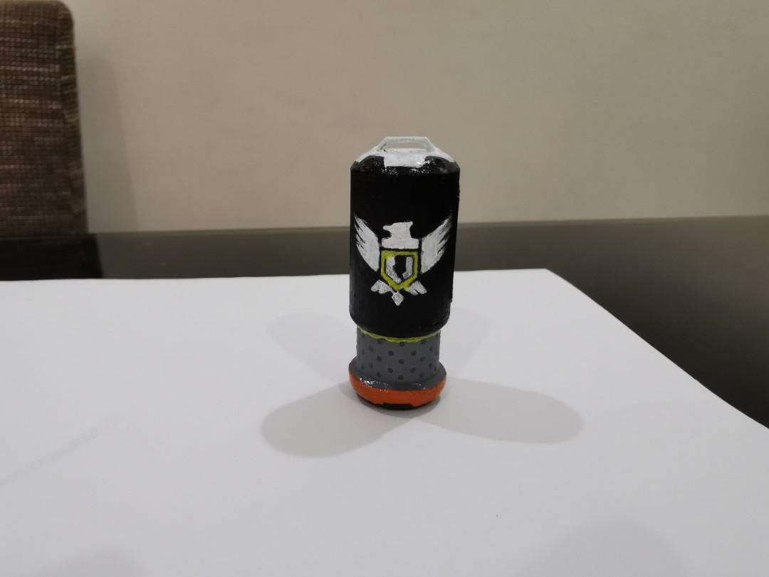 3D printed Apex Legends Phoenix Kit Keychain, Video Gaming, Gaming ...