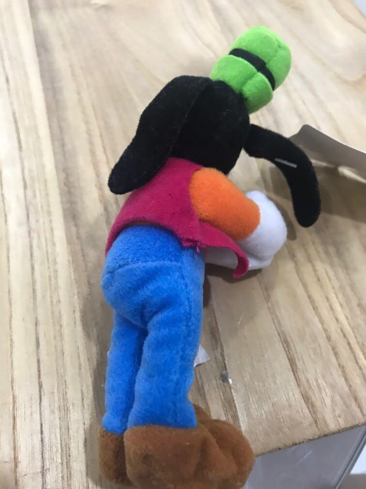 Disney goofy soft toy with magnet, Hobbies & Toys, Toys & Games on ...