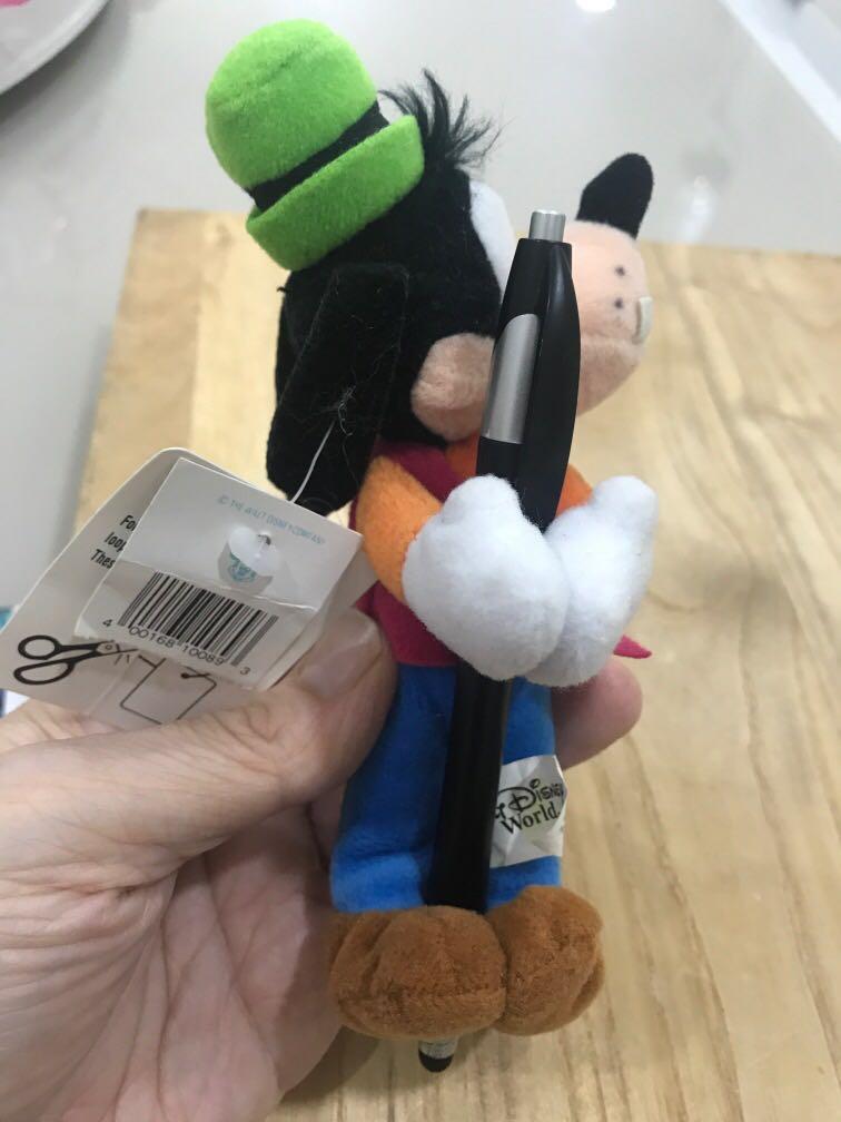 Disney goofy soft toy with magnet, Hobbies & Toys, Toys & Games on ...
