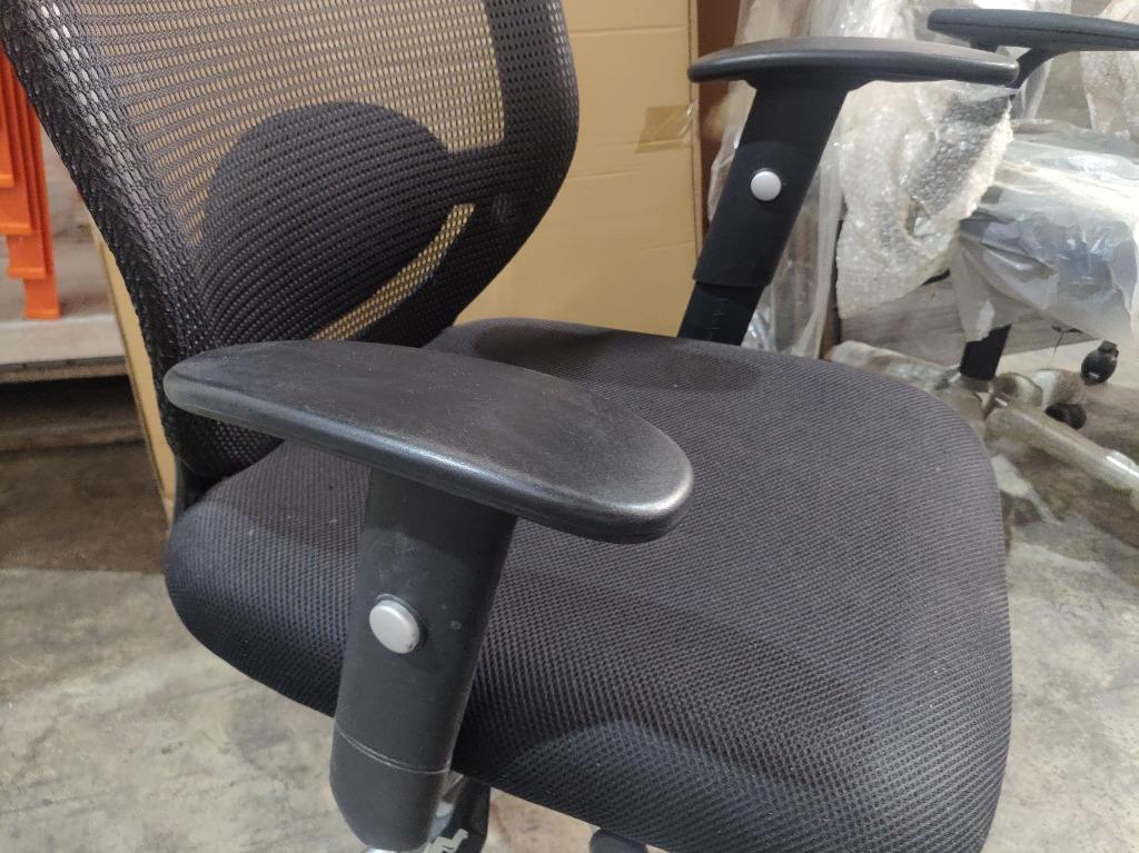 New Office Chair with defects due to bad storage, Furniture & Home ...