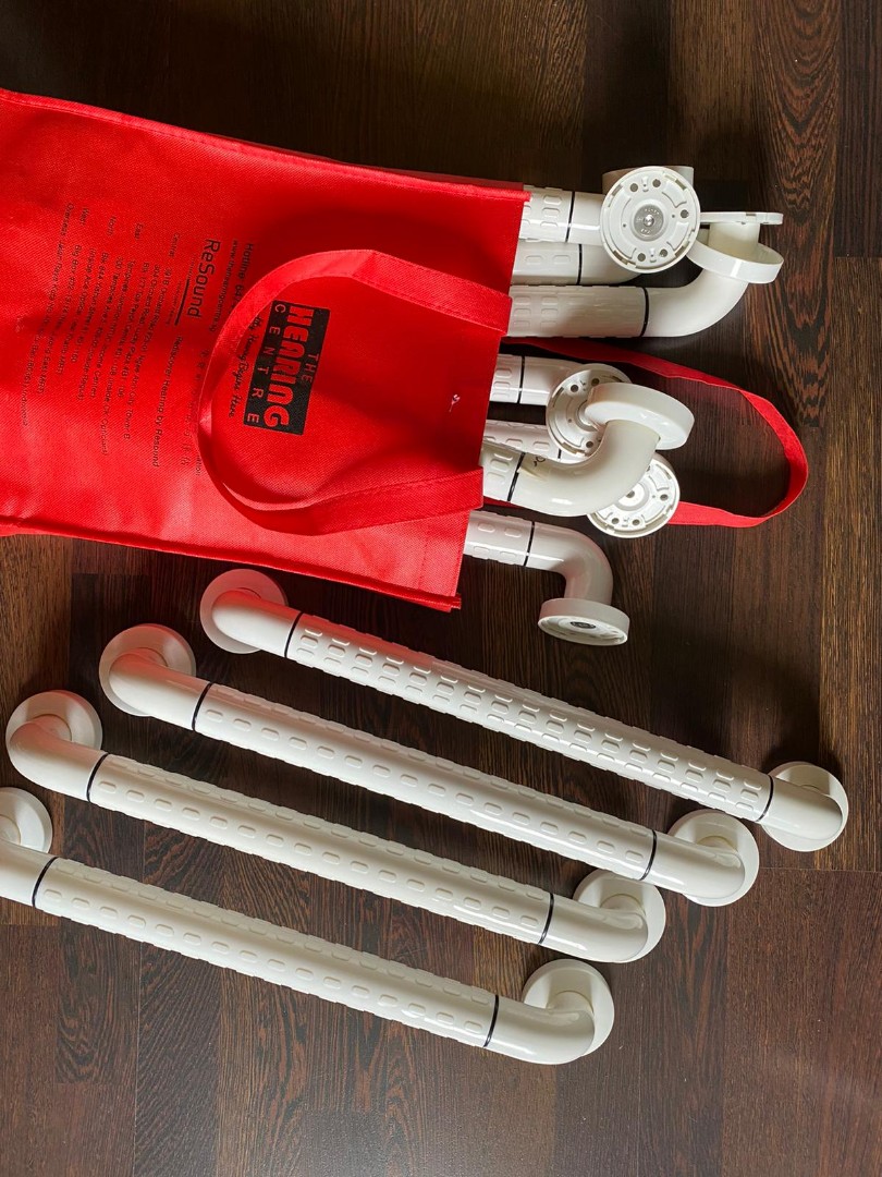Safety Grab Bars, Sports Equipment, Exercise & Fitness, Cardio ...
