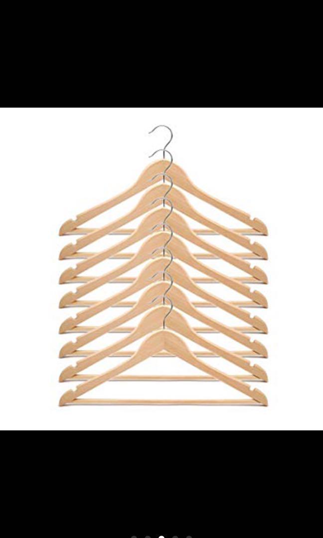 Hanger kayu, Perabotan Rumah di Carousell