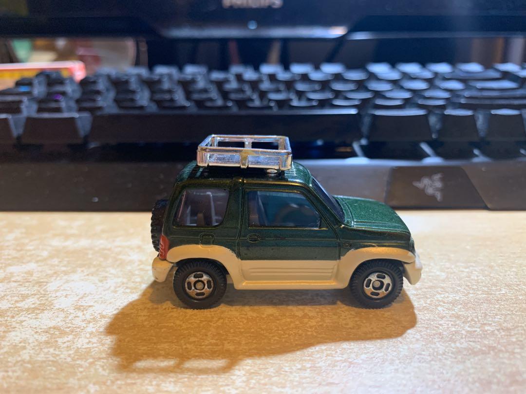 Tomica #112 Mitsubishi Pajero Jr., 興趣及遊戲, 收藏品及紀念品, 明星周邊 - Carousell