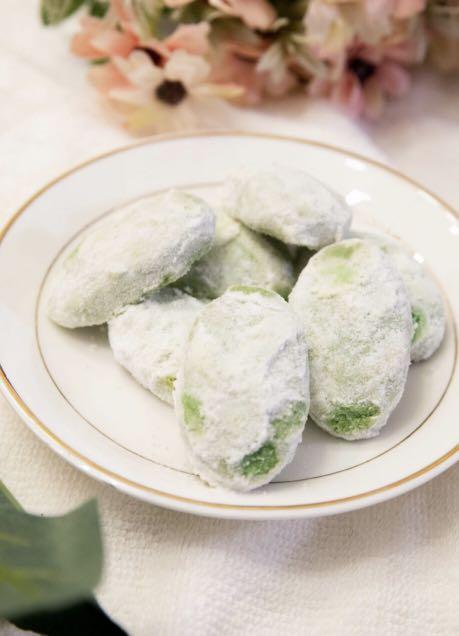 Kuih Raya Makmur Gajus, Food & Drinks, Homemade Bakes on Carousell