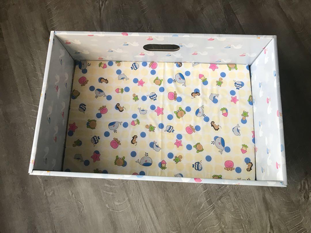 Mums Club Baby Box with free breastfeeding cover, Babies & Kids, Infant ...